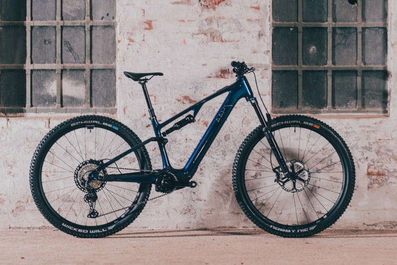 AMS HYBRID ONE44 - FULLSUSPENSION - MOUNTAINBIKE - E-BIKES | CUBE Bikes