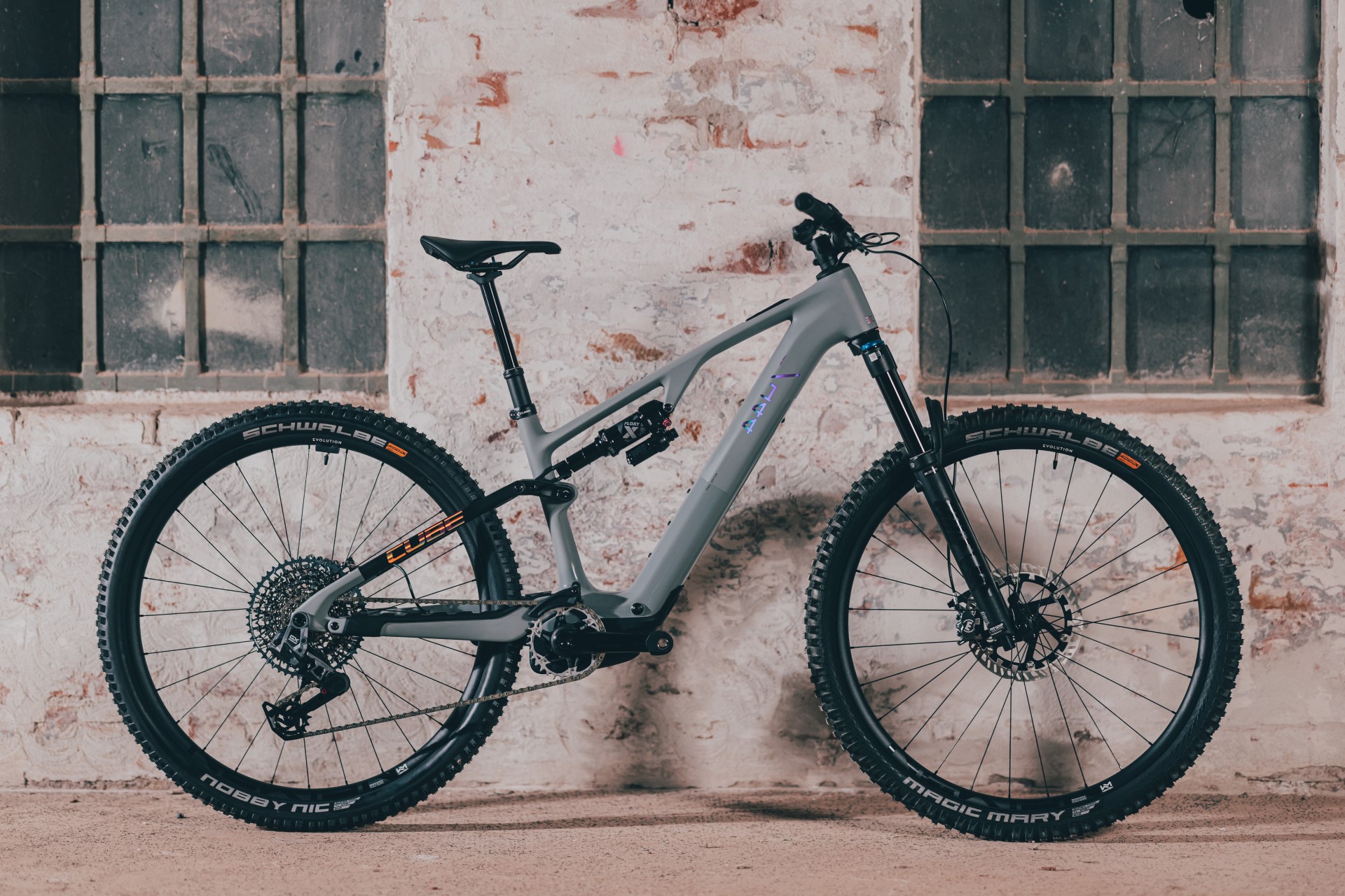 AMS HYBRID ONE44 - FULLSUSPENSION - MOUNTAINBIKE - E-BIKES | CUBE Bikes