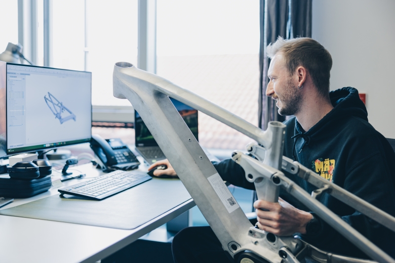 JOBS - ABOUT US - CUBE WORLD | CUBE Bikes