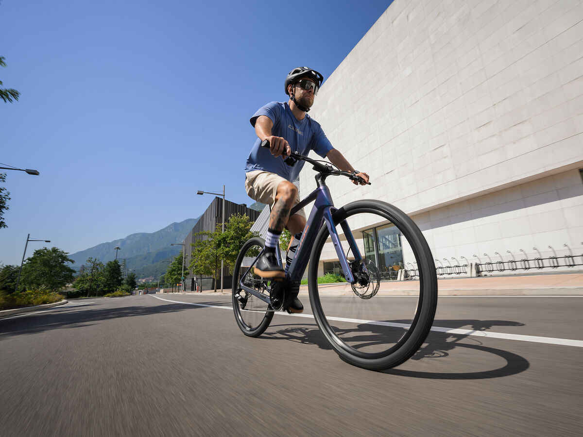 GRAVEL - E-BIKES | CUBE Bikes